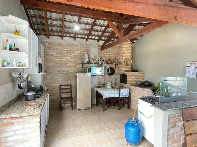 Casa / Sobrado para Venda em Taubaté/SP Pinhão 3 Quartos