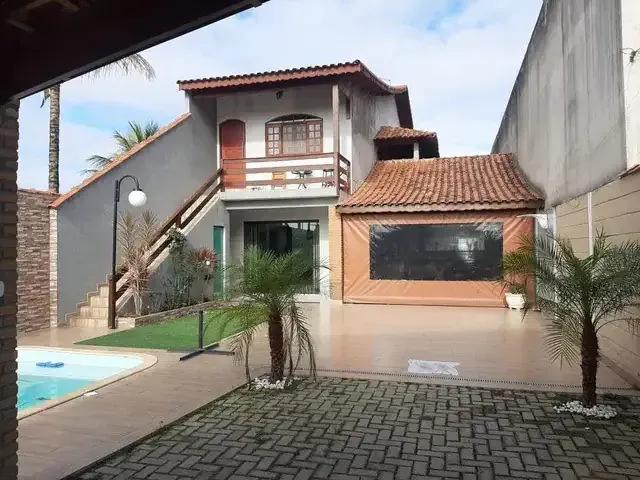 Casa / Sobrado para Venda em Taubaté/SP Piracangaguá 6 Quartos