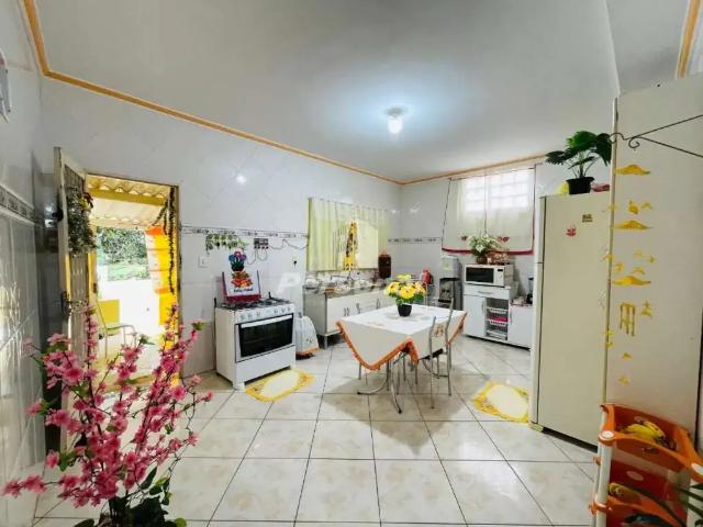 Casa / Sobrado para Venda em Taubaté/SP Residencial Colinas 3 Quartos