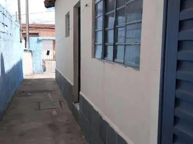 Casa / Sobrado para Venda em Taubaté/SP Residencial Estoril 2 Quartos