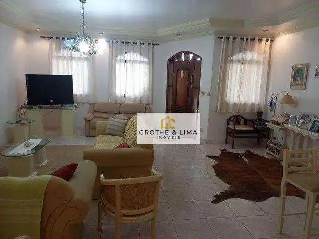 Casa / Sobrado para Venda em Taubaté/SP Terra Nova 4 Quartos