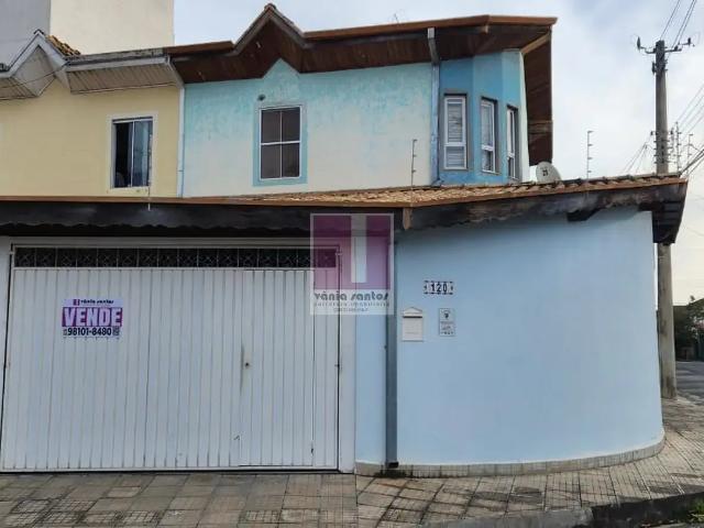 Casa / Sobrado para Venda em Taubaté/SP Vila Aparecida 3 Quartos
