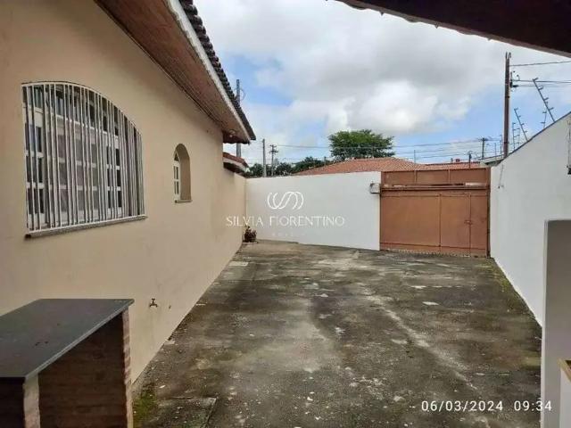 Casa / Sobrado para Venda em Taubaté/SP Vila Edmundo 4 Quartos