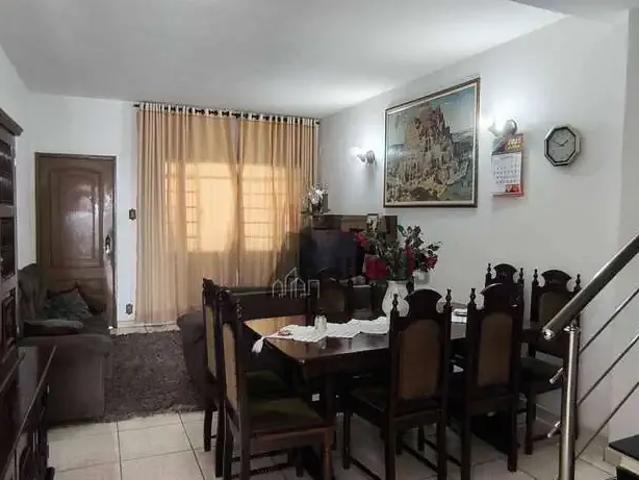 Casa / Sobrado para Venda em Taubaté/SP Vila Iapi 3 Quartos