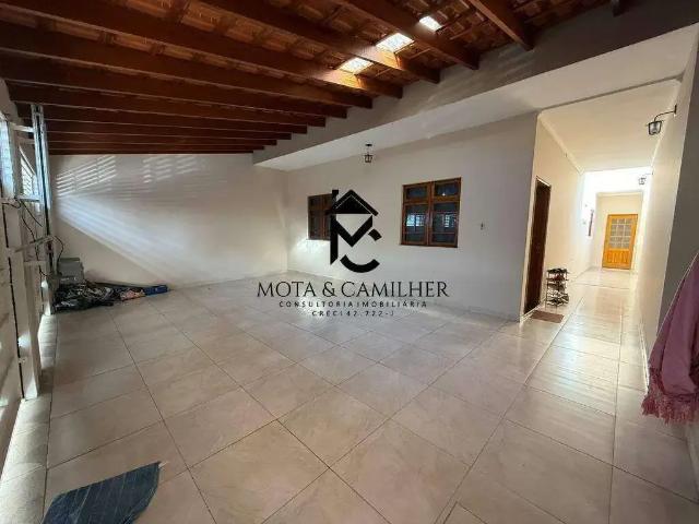 Casa / Sobrado para Venda em Taubaté/SP Vila Iapi 3 Quartos