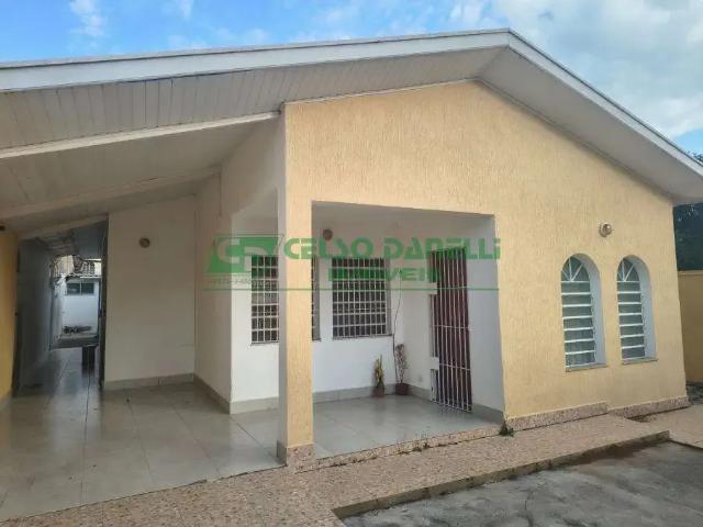 Casa / Sobrado para Venda em Taubaté/SP Vila Marly 3 Quartos