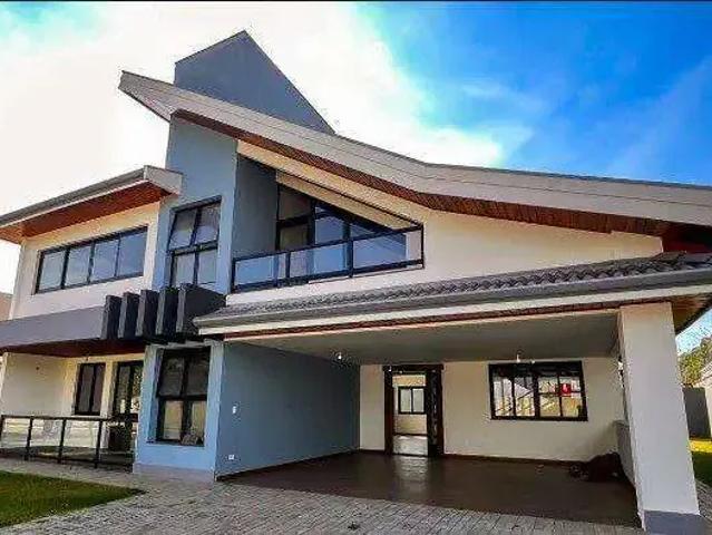 Casa / Sobrado para Venda em Taubaté/SP Vila Mecanica Pesada 4 Quartos