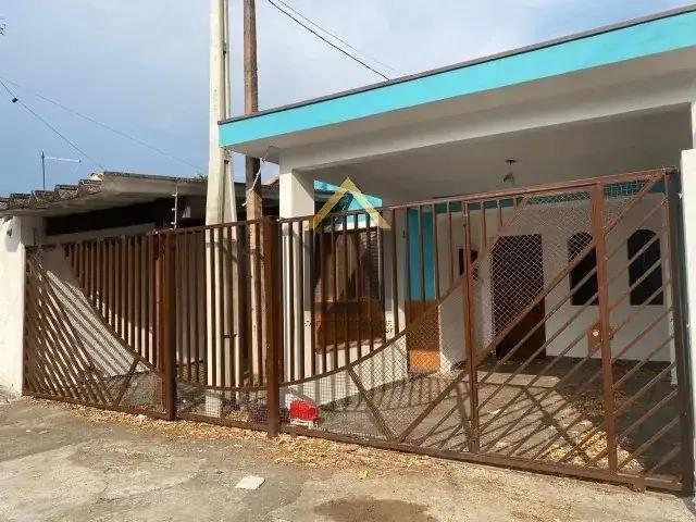 Casa / Sobrado para Venda em Taubaté/SP Vila Nogueira 4 Quartos