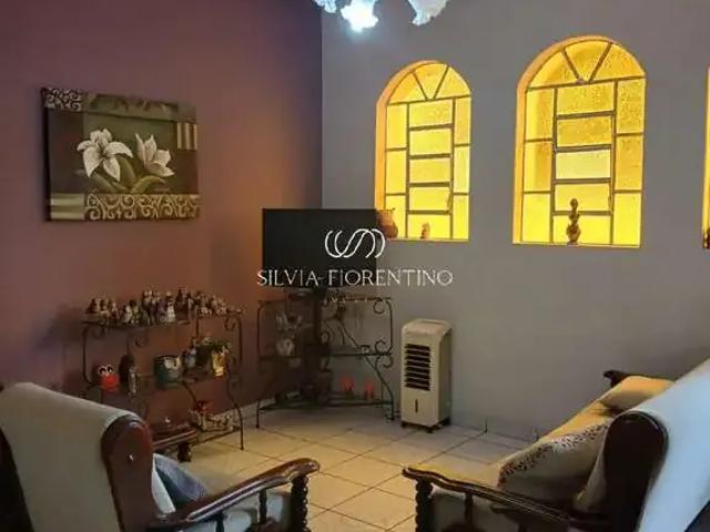 Casa / Sobrado para Venda em Taubaté/SP Vila Paulista 4 Quartos