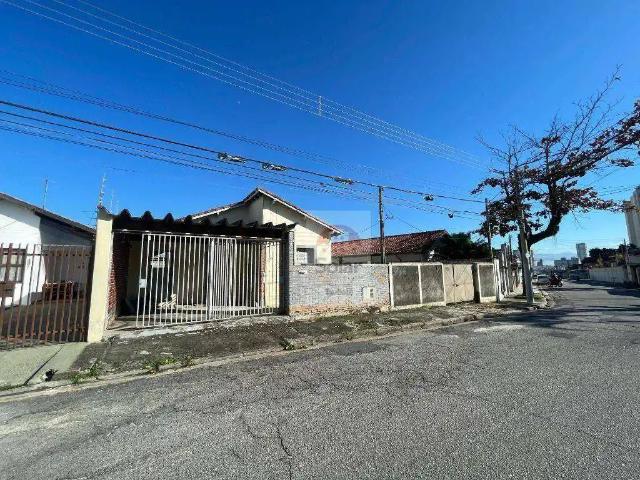 Casa / Sobrado para Venda em Taubaté/SP Vila Paulista 4 Quartos