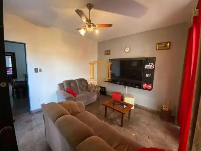 Casa / Sobrado para Venda em Taubaté/SP Vila São Geraldo 5 Quartos