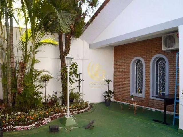 Casa / Sobrado para Venda em Taubaté/SP Vila São José 5 Quartos