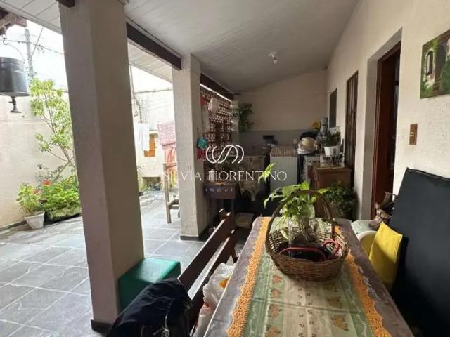 Casa / Sobrado para Venda em Taubaté/SP Vila São José 2 Quartos