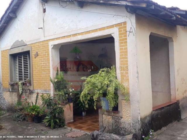 Casa / Sobrado para Venda em Taubaté/SP Vila São José 3 Quartos