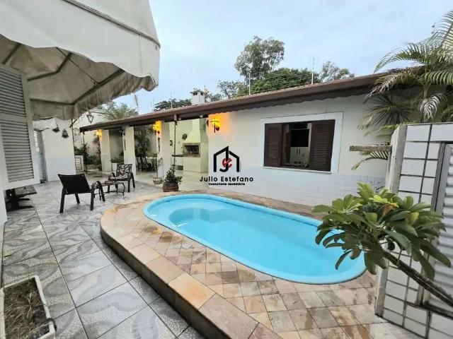 Casa / Sobrado para Venda em Taubaté/SP Vila Santa Isabel 4 Quartos