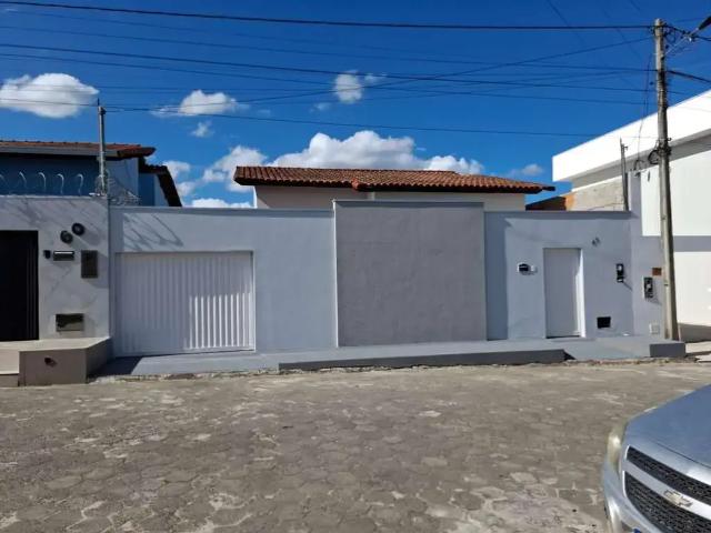 Casa / Sobrado para Venda em Teixeira de Freitas/BA Colina Verde 2 Quartos