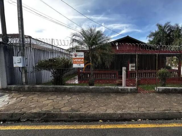 Casa / Sobrado para Venda em Telêmaco Borba/PR Centro 7 Quartos