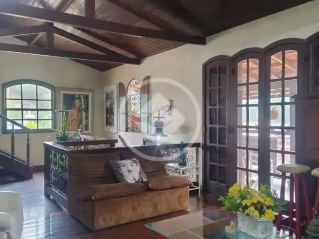 Casa / Sobrado para Venda em Teresópolis/RJ Agriões 10 Quartos