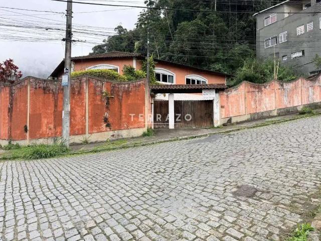 Casa / Sobrado para Venda em Teresópolis/RJ Agriões 2 Quartos