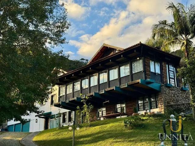 Casa / Sobrado para Venda em Teresópolis/RJ Albuquerque 10 Quartos