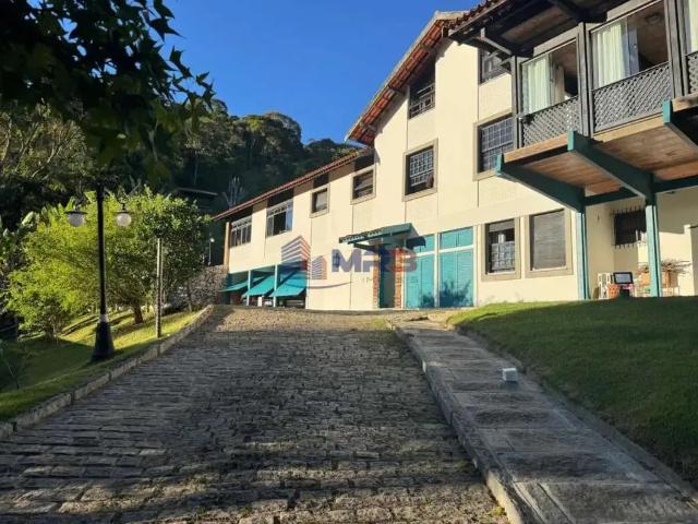 Casa / Sobrado para Venda em Teresópolis/RJ Albuquerque 13 Quartos