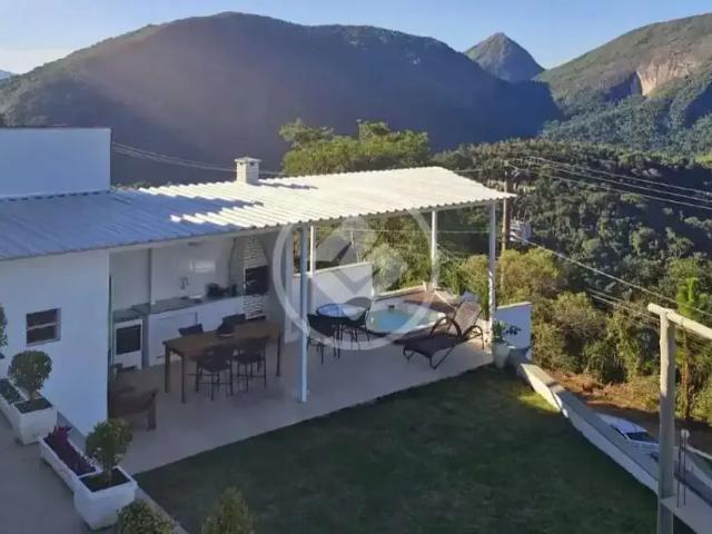 Casa / Sobrado para Venda em Teresópolis/RJ Albuquerque 1 Quartos