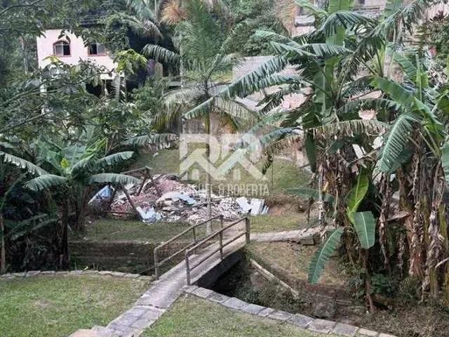 Casa / Sobrado para Venda em Teresópolis/RJ Albuquerque 3 Quartos