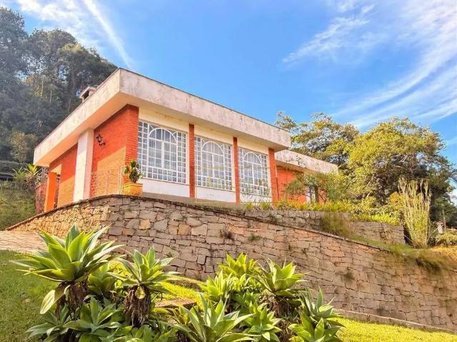 Casa / Sobrado para Venda em Teresópolis/RJ Albuquerque 3 Quartos