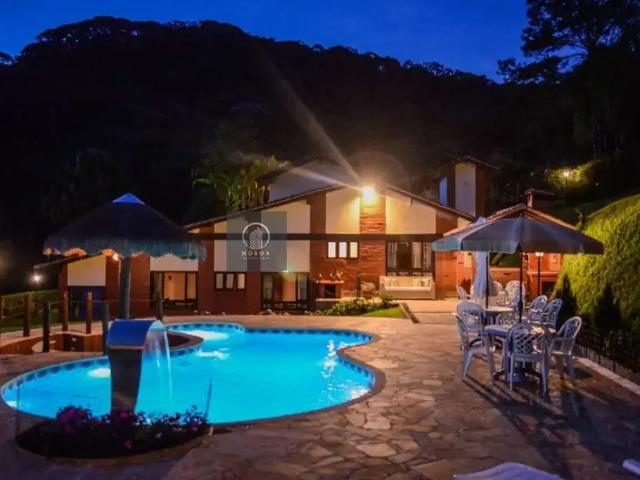 Casa / Sobrado para Venda em Teresópolis/RJ Albuquerque 4 Quartos