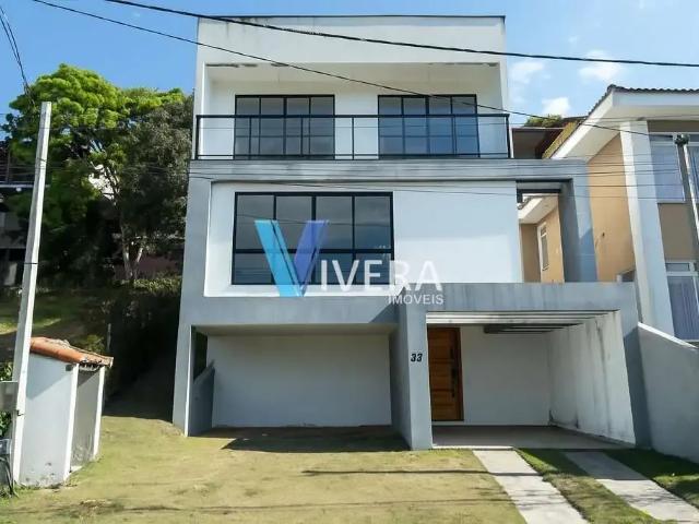 Casa / Sobrado para Venda em Teresópolis/RJ Albuquerque 4 Quartos