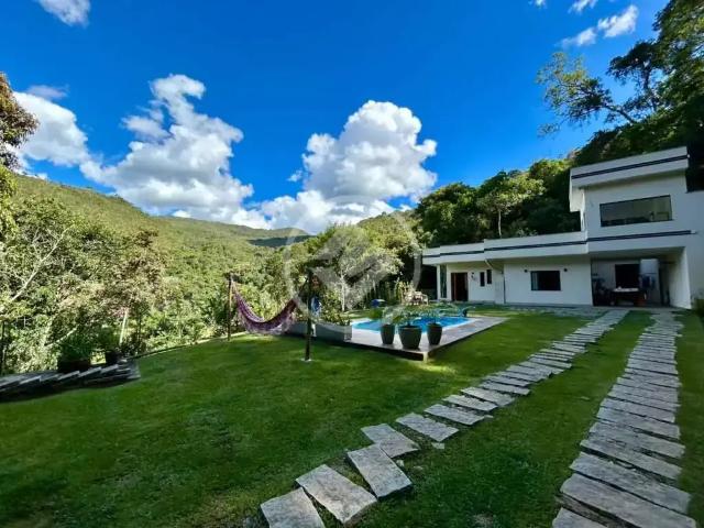Casa / Sobrado para Venda em Teresópolis/RJ Albuquerque 4 Quartos