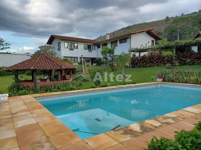 Casa / Sobrado para Venda em Teresópolis/RJ Albuquerque 5 Quartos