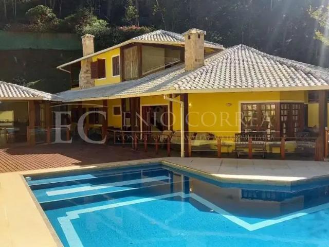 Casa / Sobrado para Venda em Teresópolis/RJ Albuquerque 7 Quartos