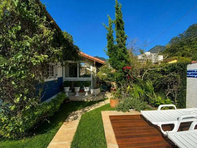 Casa / Sobrado para Venda em Teresópolis/RJ Alto 3 Quartos