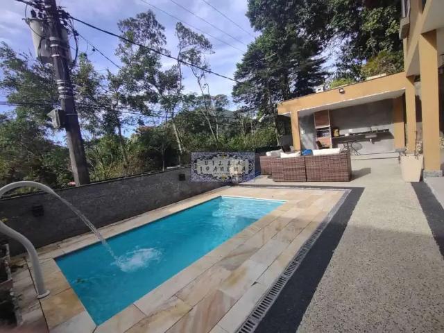Casa / Sobrado para Venda em Teresópolis/RJ Alto 4 Quartos