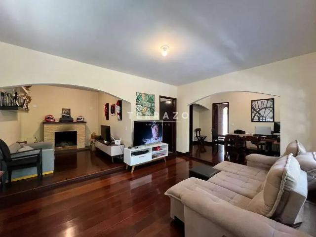 Casa / Sobrado para Venda em Teresópolis/RJ Alto 4 Quartos