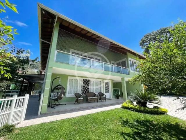 Casa / Sobrado para Venda em Teresópolis/RJ Alto 4 Quartos