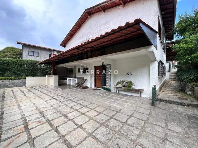 Casa / Sobrado para Venda em Teresópolis/RJ Alto 5 Quartos