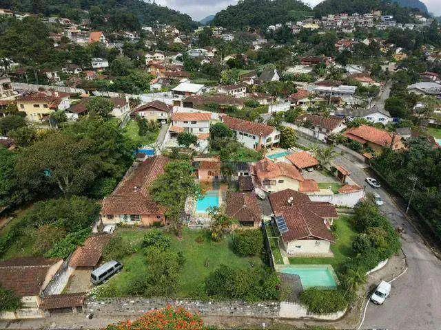 Casa / Sobrado para Venda em Teresópolis/RJ Araras 4 Quartos