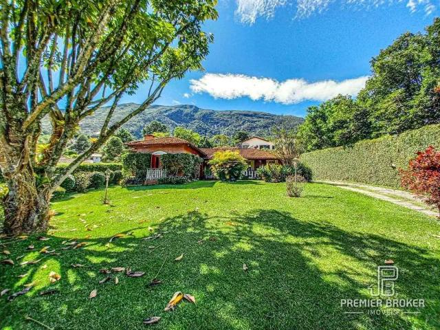 Casa / Sobrado para Venda em Teresópolis/RJ Araras 6 Quartos