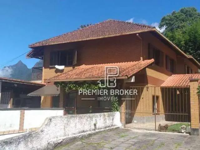 Casa / Sobrado para Venda em Teresópolis/RJ Araras 3 Quartos