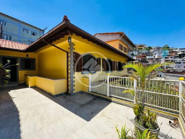 Casa / Sobrado para Venda em Teresópolis/RJ Barra do Imbuí 3 Quartos