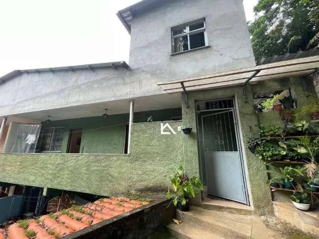 Casa / Sobrado para Venda em Teresópolis/RJ Corta Vento 3 Quartos
