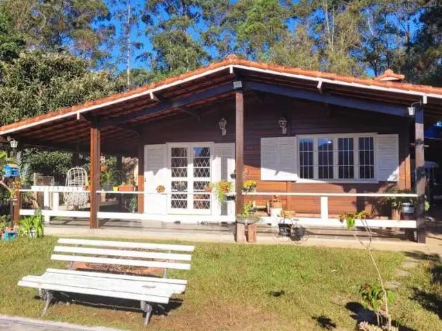 Casa / Sobrado para Venda em Teresópolis/RJ Fazenda Suiça 4 Quartos