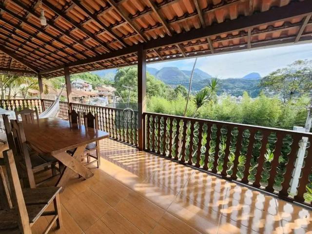 Casa / Sobrado para Venda em Teresópolis/RJ Fazendinha 3 Quartos