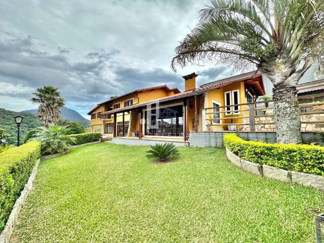 Casa / Sobrado para Venda em Teresópolis/RJ Fazendinha 4 Quartos