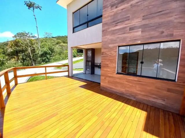 Casa / Sobrado para Venda em Teresópolis/RJ Golfe 3 Quartos