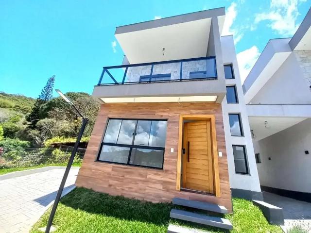 Casa / Sobrado para Venda em Teresópolis/RJ Golfe 3 Quartos