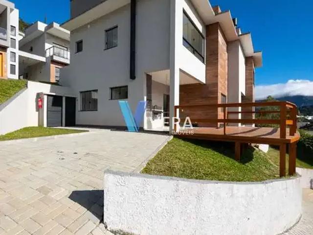 Casa / Sobrado para Venda em Teresópolis/RJ Golfe 3 Quartos