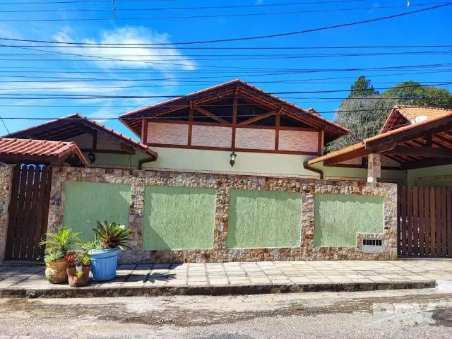 Casa / Sobrado para Venda em Teresópolis/RJ Golfe 3 Quartos